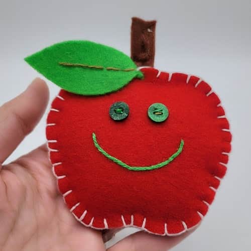 9 Cute Apple Puppet Crafts for KIDS