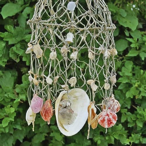 12 Cool DIY SeaShell Wind Chimes for a Beachy Vibe