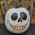 11 Easy Pumpkin Painting Ideas for Halloween (Kids Friendly)