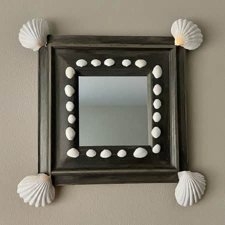 12 Stunning DIY Sea Shell Mirror Frame Ideas