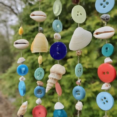 12 Cool DIY SeaShell Wind Chimes for a Beachy Vibe