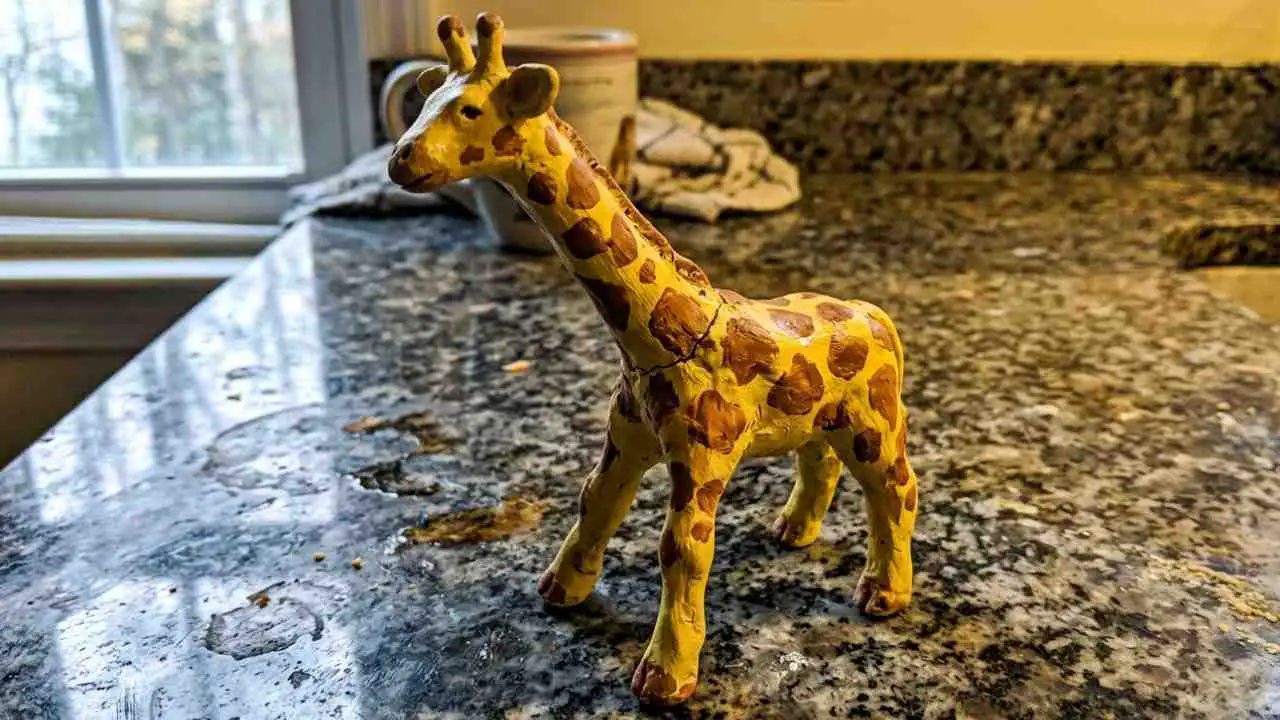 Clay Giraffe Sculpture That Actually Stands